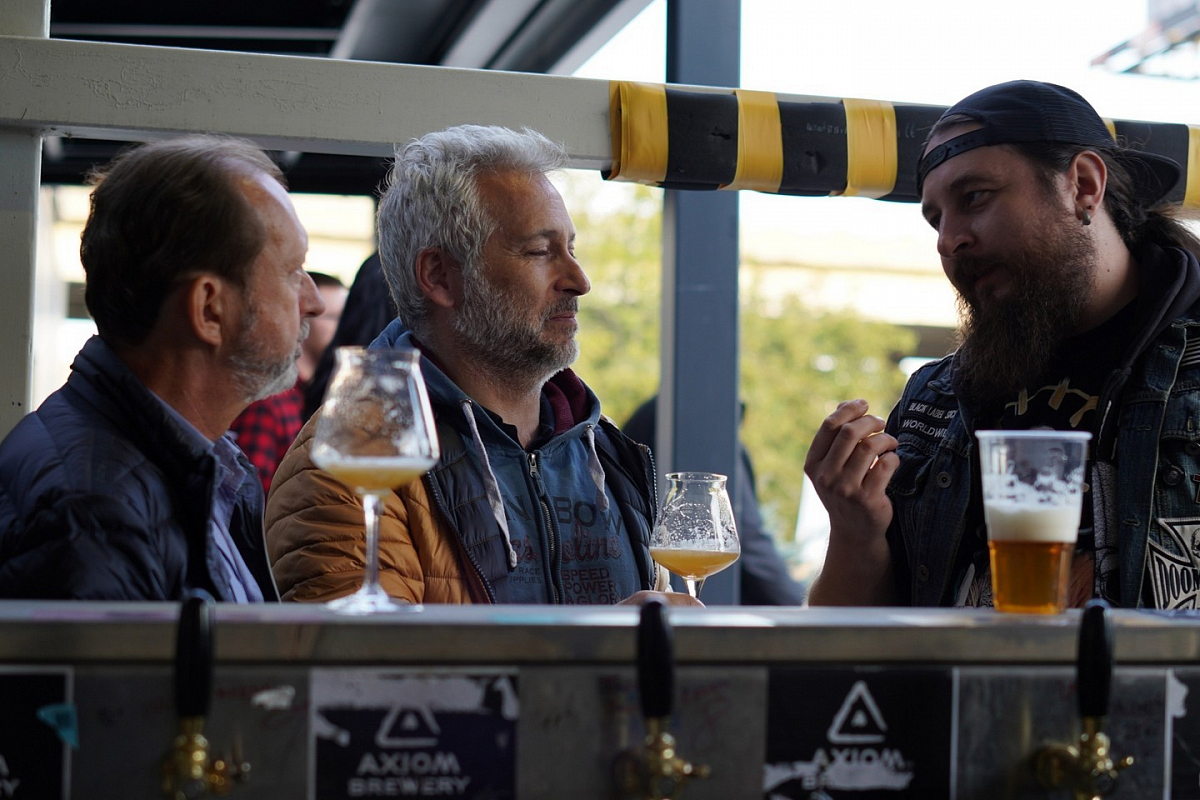 Pivovar Axiom konečně oficiálně otevřen! - Axiom Brewery